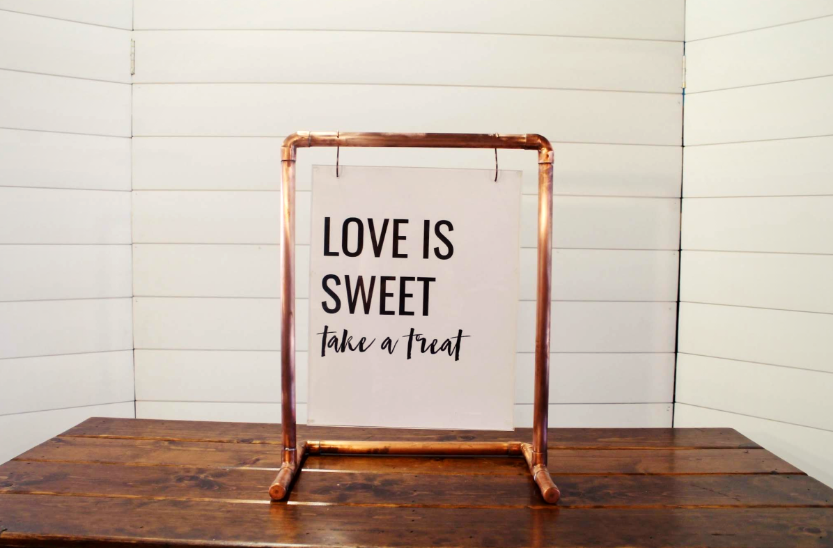 Signage - Wood-n-Crate Designs