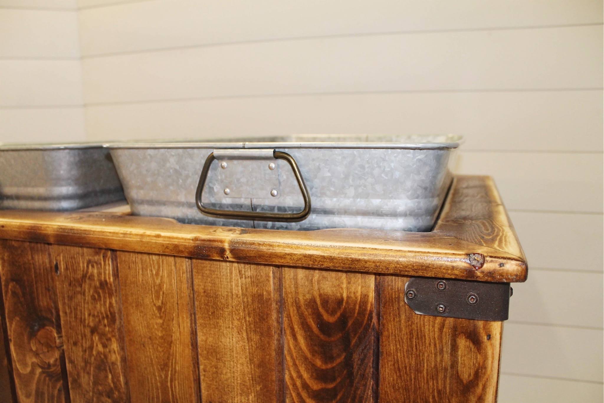 Eucalyptus Beverage Tub with Stand - Wood-n-Crate Designs